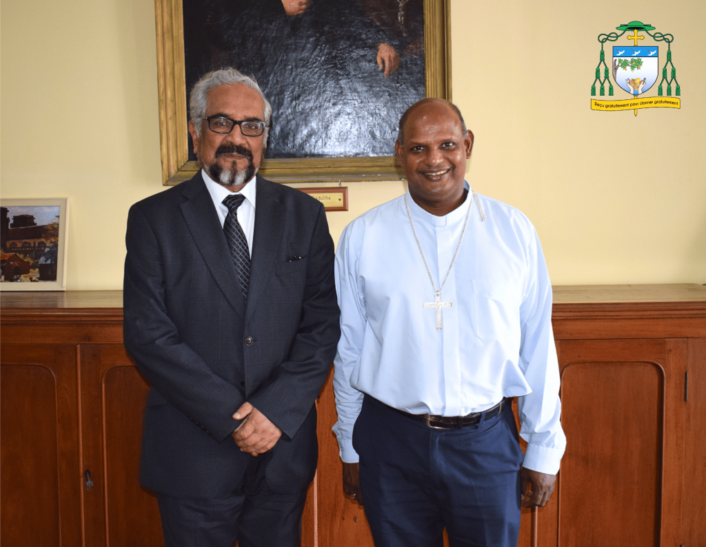 Visite de courtoisie de M. Cassam Uteem - Diocese de Port Louis